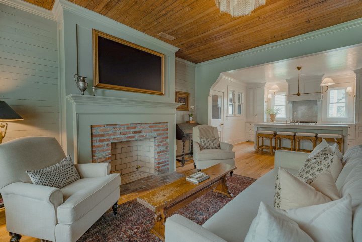 Walk To Christkindlmarkt | Cozy Historic Cottage - Cullman, AL