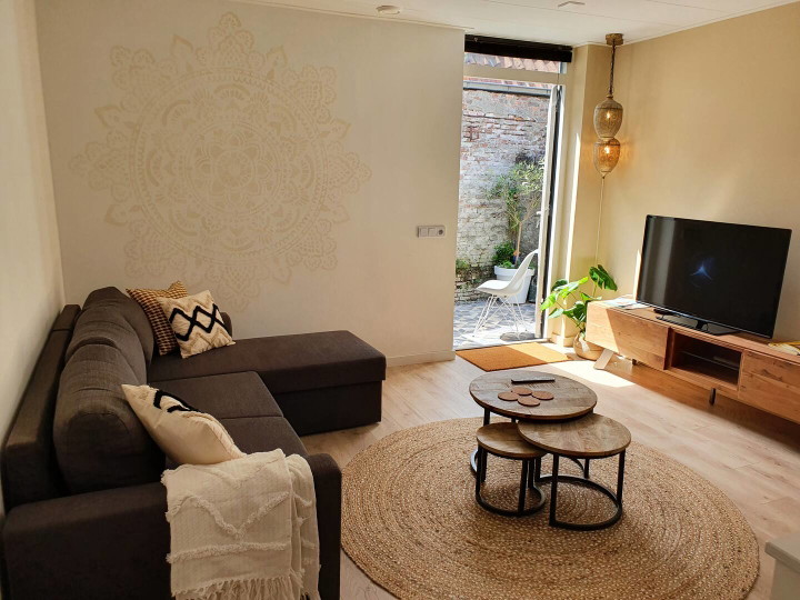 'Africa' Atmospheric Ground-floor Apartment - Zeeland