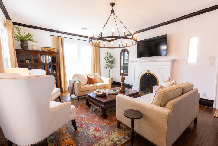 Spanish Revival Villa In Abilene Sleeps 8 - Abilene, TX