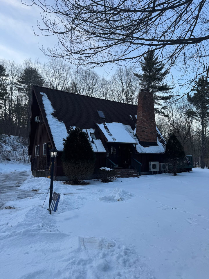 Marias Getaway Chalet - Catskill, NY