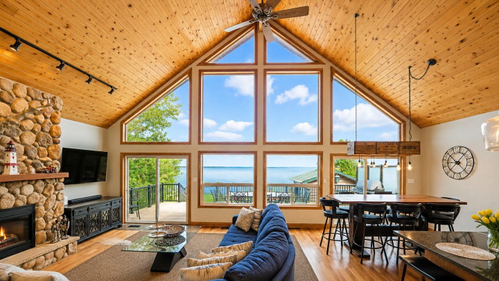Cottage De Luxe En Bord De Mer De Style Villégiature - Kawartha Lakes