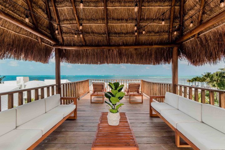 White Monkey Private Beach Villa - Cancún