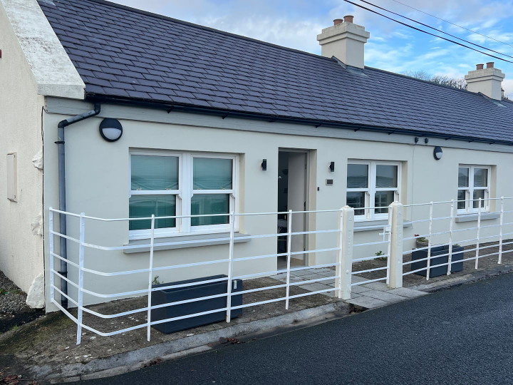 1 Quay Cottages Relaxing 3 Bedroom On Sea-front - Ballina
