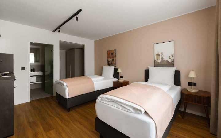 Limehome Düsseldorf Kö | Twin Suite - Düsseldorf