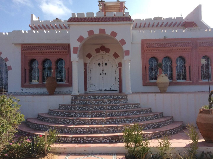 Superbe Propriété Style Arabo Andalou - Zarzis