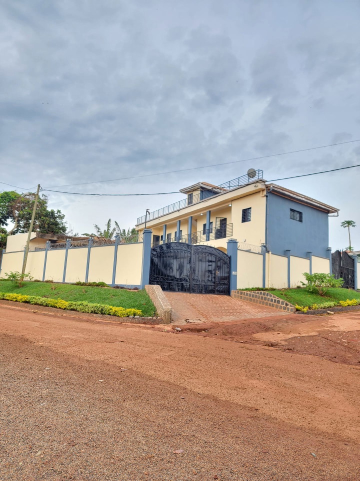 Modern Oasis In Bangangté I Solar Power & Wi-fi - Cameroon