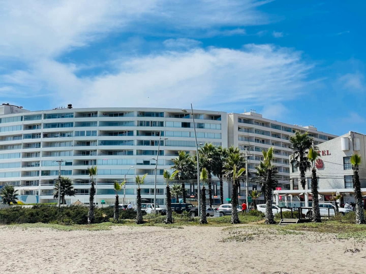 Beachfront Vacation Apartment - La Serena