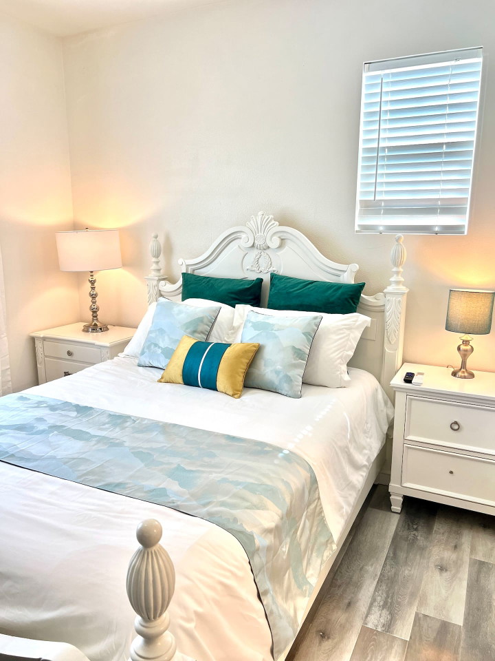 Cozy Quiet Private Rose House Laundry Cooking - Fontana, CA