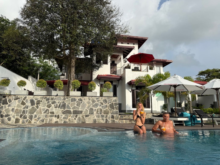 Travel Cage - Luxury Villa In Hikkaduwa - Hikkaduwa