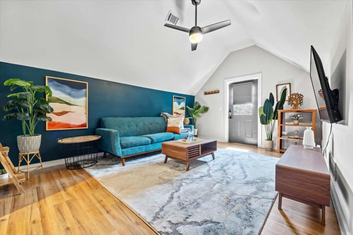 Furnished 1br Apartment | King, W/d | 30+ Nights - Atlanta, GA