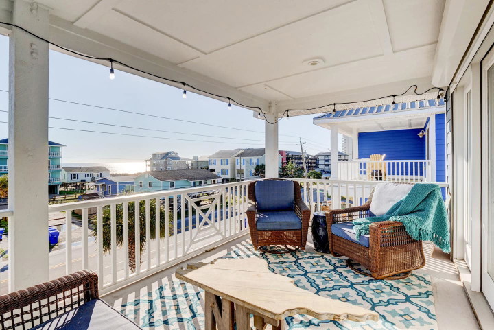 Getaway - 4 Br W/ Ocean Views & Steps To The Beach - Carolina Beach, NC