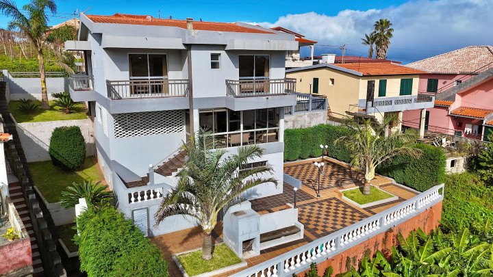 The Gray House - Madeira Island