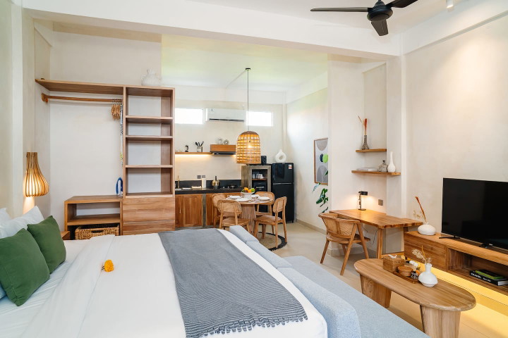Modern Organic Loft | Pool, Kitchen & Prime Spot - Seminyak