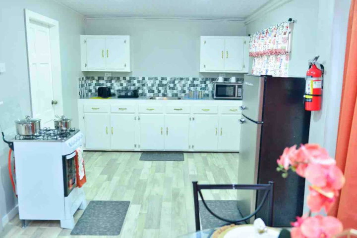 Oasis Homes - Cozy Two (2) Bedroom Condos - Guyana