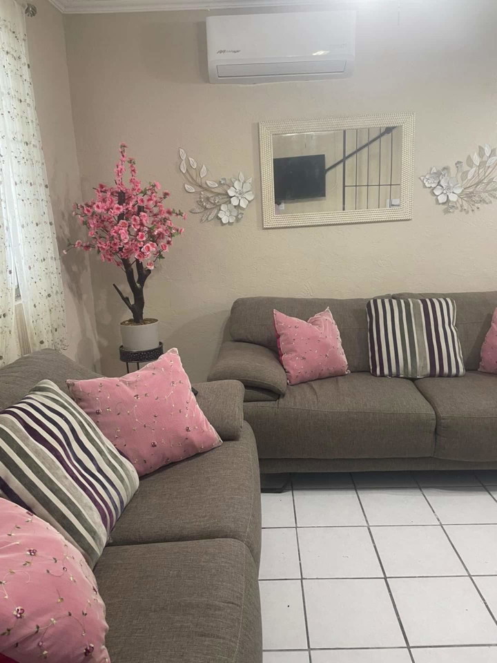 Very Central House In San Nicolás, 5 Minutes From Everything - Monterrey