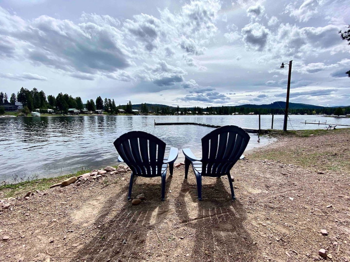 Cozy Cabin On Seeley Lake With Private Beach - Seeley Lake, MT