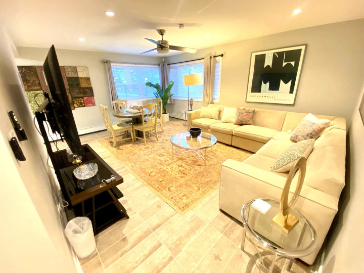 A Dash Of Panache In Lincoln Square - 1 Br/1 Ba - Chicago, IL