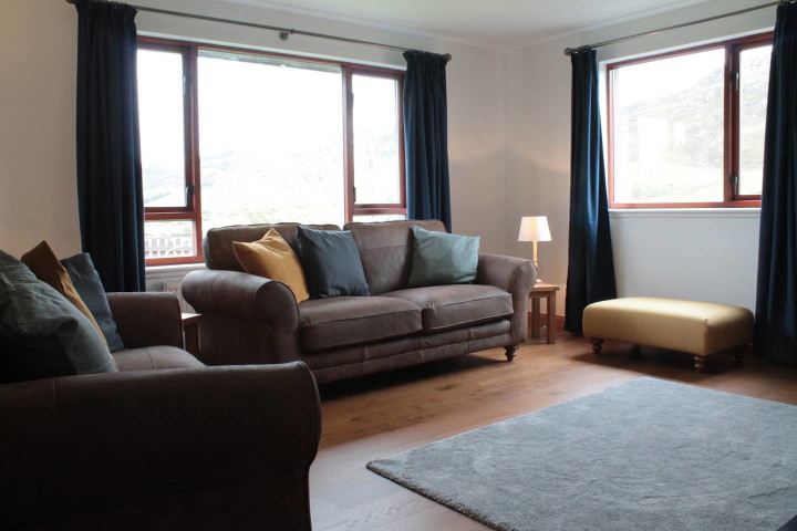 Cosy Modern 3 Bedroom Cottage With Open Fire - Gairloch