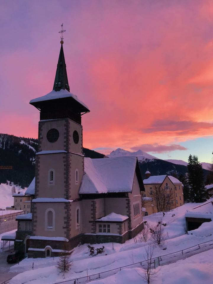 Wunderschöne Wohnung Mit Ausblick Auf Die Berge - Klosters-Serneus