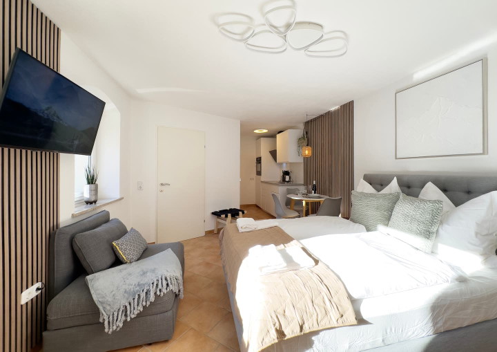 Quiet Garden Apartment In Historical Innsbruck - インスブルック