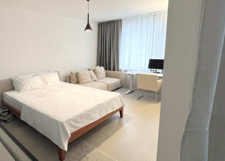 2 Br · Balcony · Comfort · 5 Min Core Center - Zurique