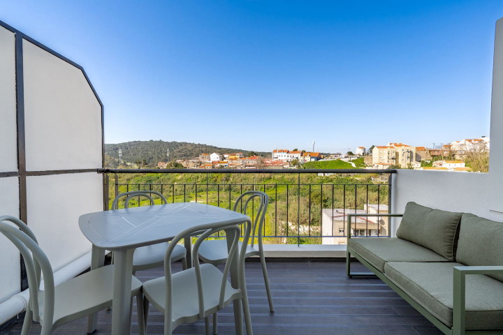 Bleisured | 2-bed · Terrace · Campo De Ourique - Amadora