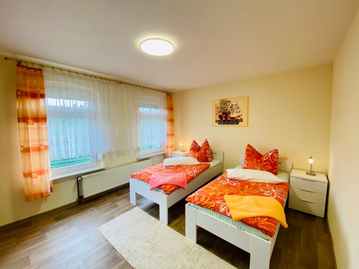 Ruhige Gästewohnung Mit Blick Ins Grüne - Gera