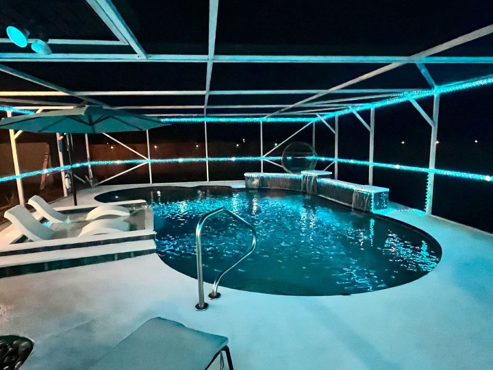 Resort Salt Water Pool Putting Area Grm
Near Beach - Melbourne Beach, FL