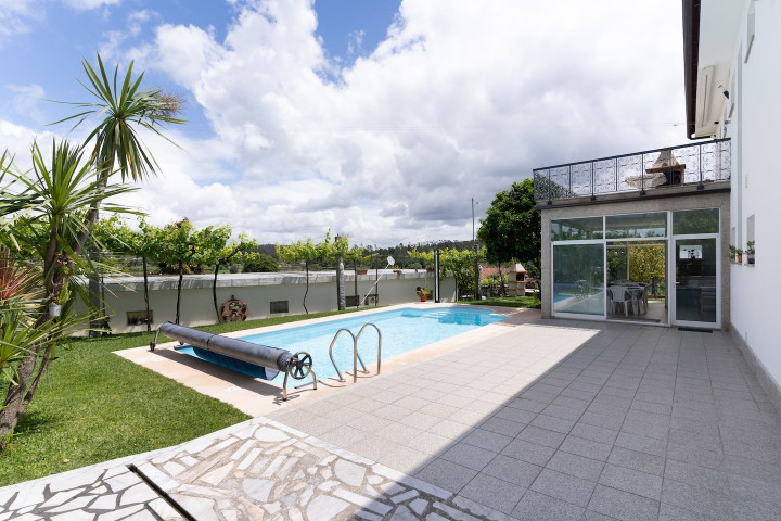 Charming House With Pool - Oliveira