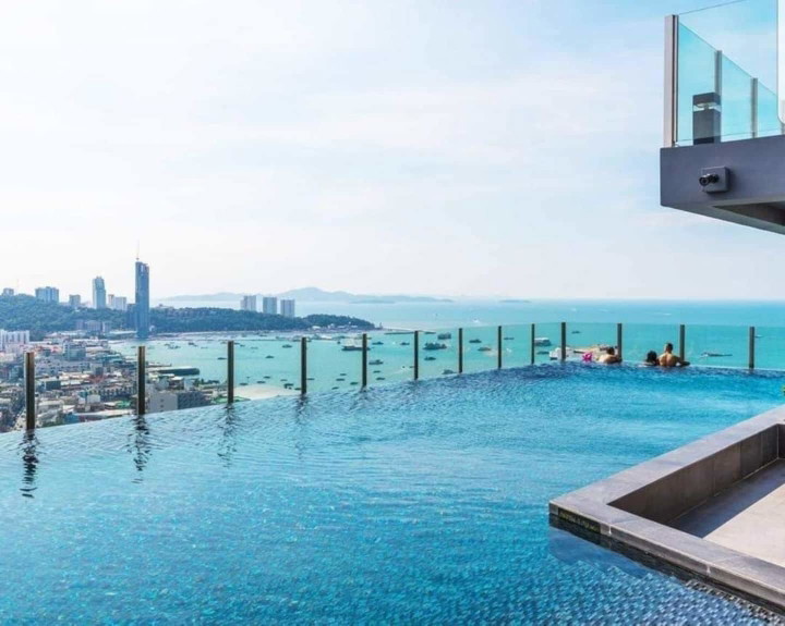 The Base1 - Central 2bed 2 Bath Sea View Terrace - Pattaya