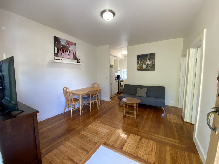 Spacious 2 Bedroom - Walk To Piedmont Ave/ Kaiser - Oakland, CA
