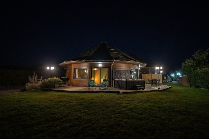 Cottage Cosy Avec Jacuzzi Privé  2 à 6 Pers - Nord
