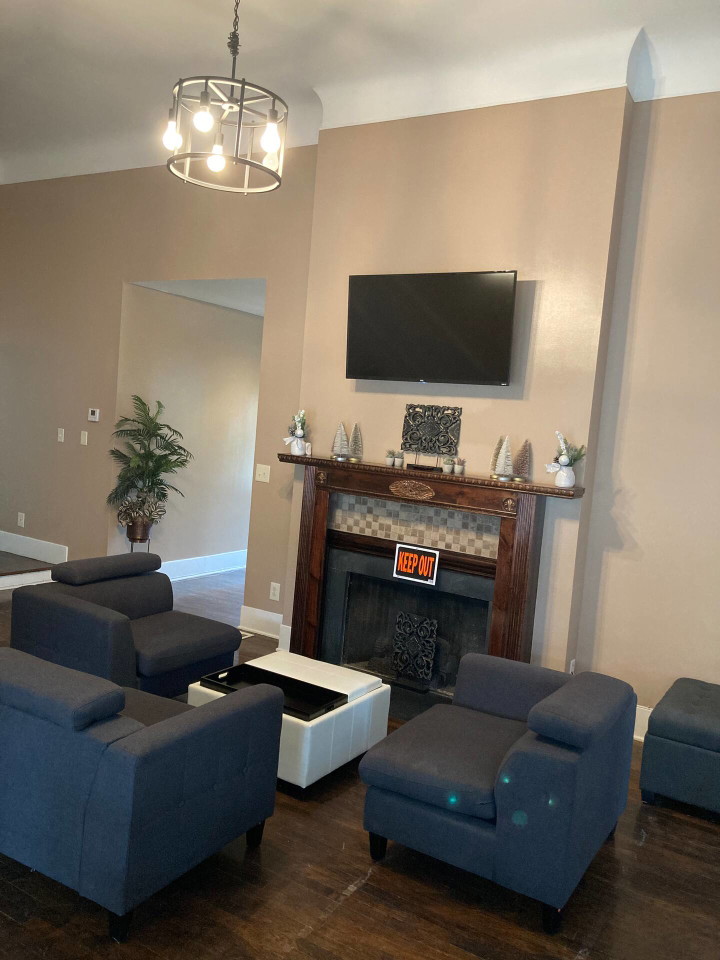 Lamour Estate | 4br Retreat - Greenville, MS