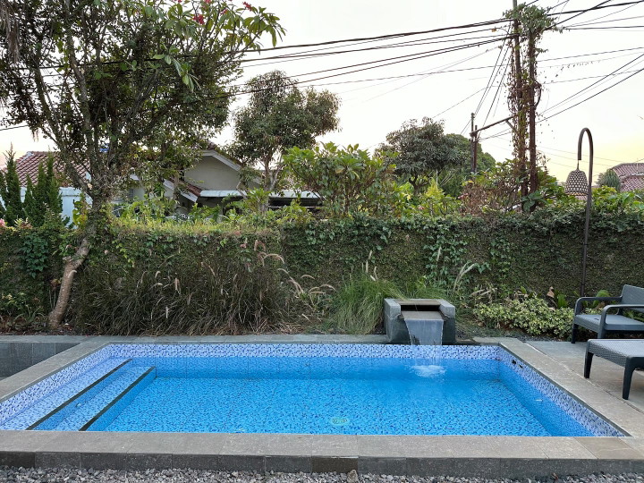 Ubud Villa Bandung, Pasteur 4br Villa With Pool - Bandung