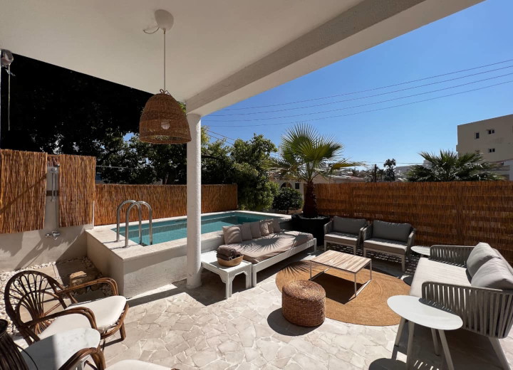 Luxury Villa With Heated Pool, Steps From Old Town - Larnaca