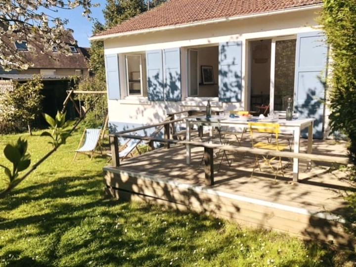 Maison De Plage Avec Son Jardin Proximité Mer - Plage de Villerville