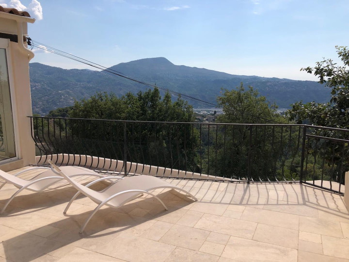 Côte D'azur Près De Nice, 4 Personnes, Dans La Villa Sea Montain - Carros