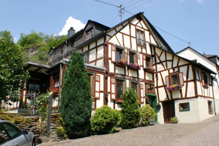 Vacation Home With Up To 8 Bedrooms, Quiet Location - Bacharach