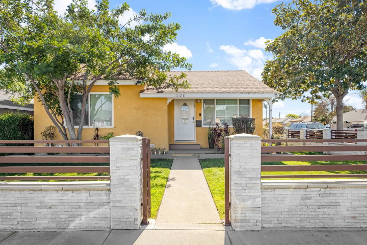 12 Min Near Disney & Knotts | 75 Theater Room - Bellflower, CA