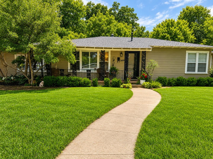 Honey's Brook Village Cottage - Wichita Falls, TX