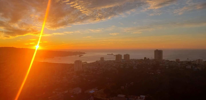 Beautiful View Of The Bay Of Valparaíso - Valparaíso