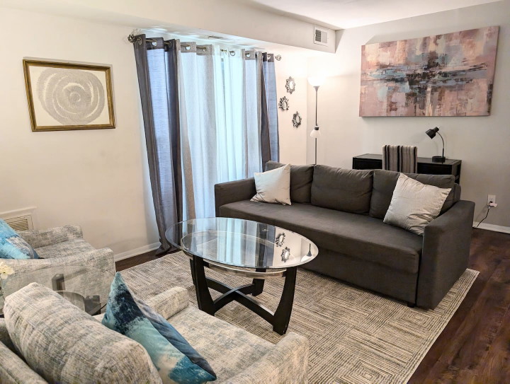 Sweet Nest In Central Raleigh-2br/1bath - Raleigh, NC