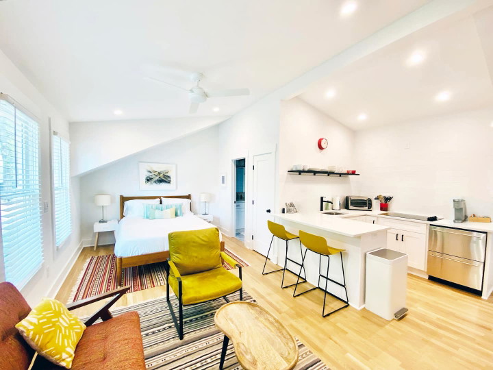 Vibrant Studio In Historic Grant Park - Atlanta, GA