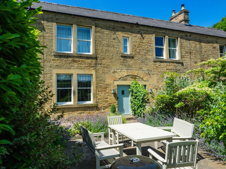 2 Riverside Cottage, Bakewell - Bakewell