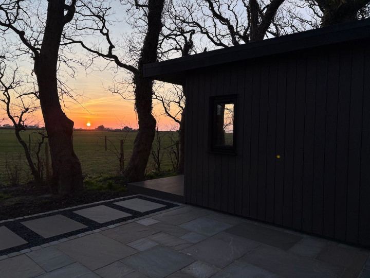 Blackwood Lodge - Cosy Countryside Cabin - Isle of Man