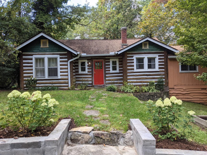 New! Private Cabin Life At Hendersonville Hideaway - Hendersonville, NC
