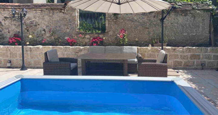 Duplex Apartment In The City Center - Provins