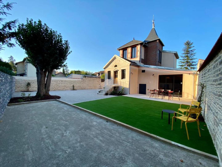 Le Clos De L'amandier, Bâtisse De Charme - Meursault