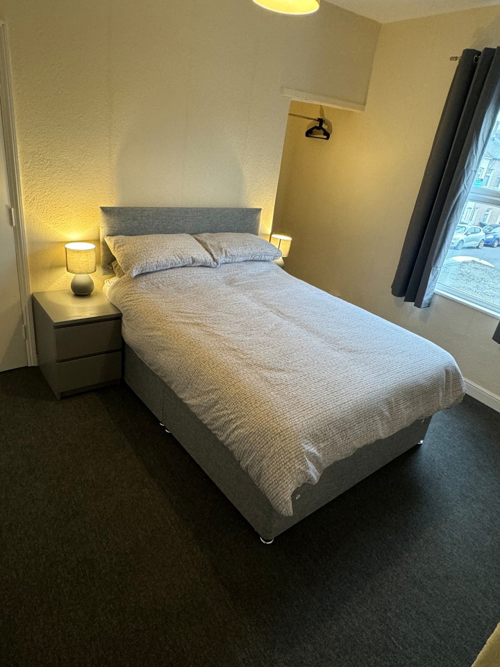 3 Bedroom Home, Newport - Newport