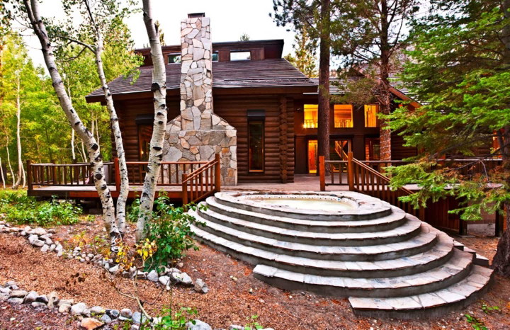 Yosemite Gateway Chalet | Outdoor Hot Tub - June Lake, CA